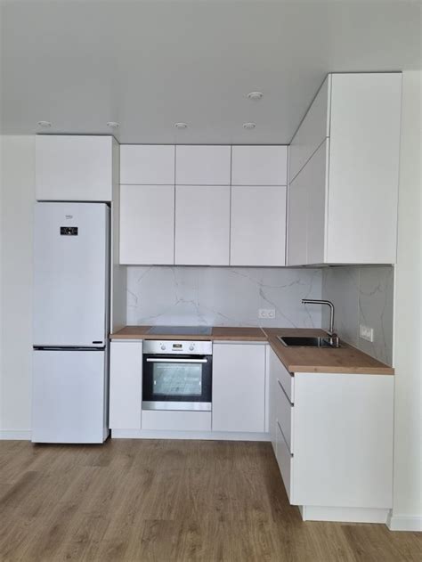 Белая угловая кухня Beautiful Kitchen In Modern Style And Minimalism