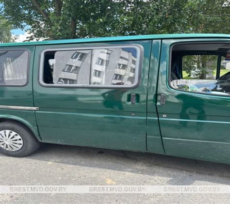 В Ивановском районе ребенок выпал из автомобиля во время движения Kp Ru