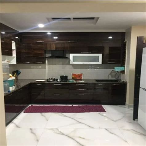Modern Wooden Dark Brown Kitchen Cabinet Wall Mounted At Rs 1400sq Ft