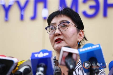 Халдвар аваад эдгэрсэн хүмүүст толгой эргэх дотор муухайрах нойргүйдэх үс унах хумс хугарах