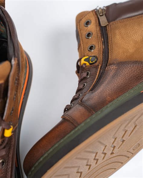 КОМБИНИРАНИ БОТИ ОТ КОЖА НАБУК И ШАГРЕН КОЖА В ТЪМНО И СВЕТЛО КАФЯВО 】Цена • • 230236172142 2