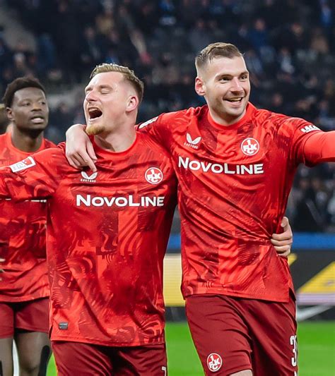 Zuschauerrekord Im Frauenfußball Hsv Werder Lockt Fans Zdfheute
