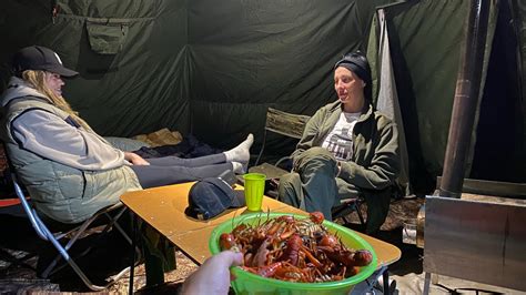 Ночуем в палатке с комфортом печь Китайские раколовки Рыбалка Отдых