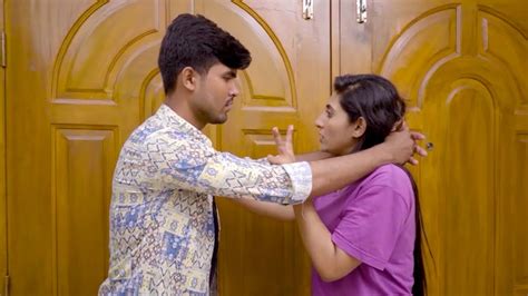 দুই বয়ফ্রেন্ডের সাথে প্রতা রণা করে উচিৎ শিক্ষা পেল লোভী মেয়েটি