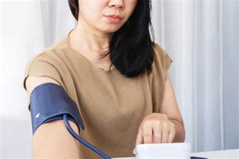 18歲以上高達588萬人有高血壓！ 醫證實「7大原因」讓血壓超標：常頸肩痠痛小心了