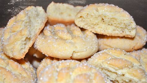 БЪРЗИ ДОМАШНИ БИСКВИТИ ХРУПКАВИ И ВКУСНИ БИСКВИТИ ИКОНОМИЧНА РЕЦЕПТА
