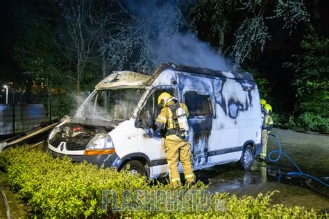 Camper Vol Vakantiespullen Brandt Volledig Uit Zwanensingel Vlaardingen