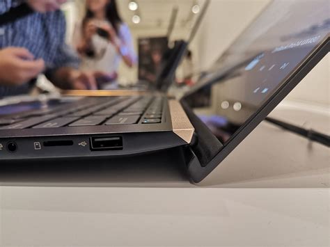 Hands On Asus Zenbook Pro Ux Techgoondu