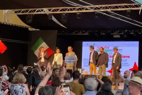 Opposizioni A Un Punto Di Svolta Unite In Difesa Della Costituzione
