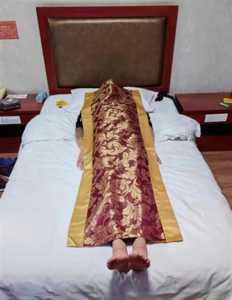 葉星辰 On Twitter 😂😂没眼看 不过话说酒店的这个单子到底是干嘛用的？