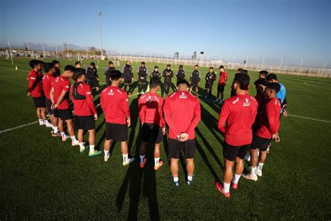 Heboh Pemain Timnas Indonesia Kepergok Makan Mie Instan Saat TC Di
