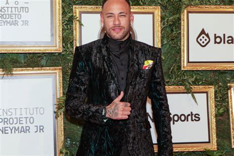 Famosos prestigiam edição do Leilão do Instituto Neymar Jr Neymar