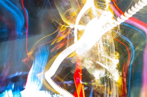 A Colorful And Dynamic Abstract Visualization Representing Big Data Information Streams And