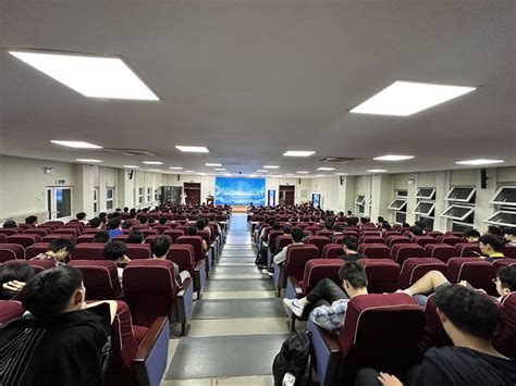 软件学院举行第三届吉林大学百度菁英班招生宣讲活动 吉林大学软件学院