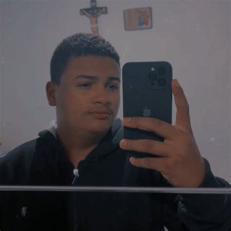 Gp Garotoprodigio2002 • Threads Say More