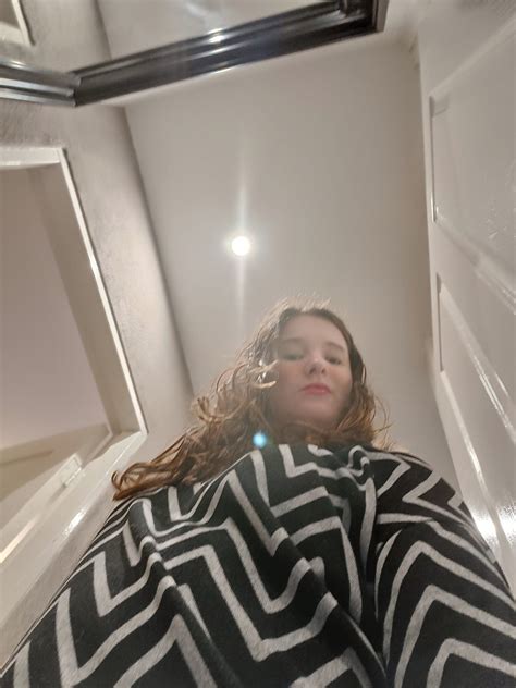 𝕏𝕩𝕩ℚ𝕦𝕖𝕖𝕟ℝ𝕠𝕤𝕖 On Twitter Goodmorning Subs Do You Like The View Down