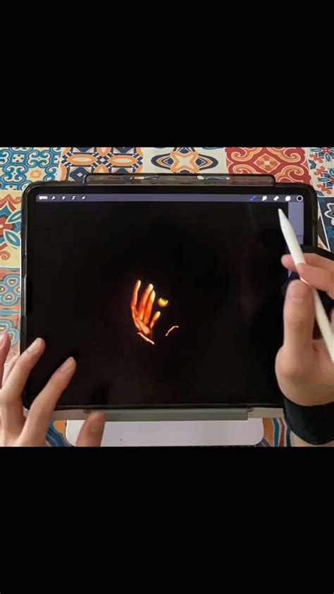 하늘하늘 오늘도 작은손안에 작은 밤하늘 초승달으로 Ipaddrawing 아이패드그림 드로잉 프로크리에이트 밤하늘