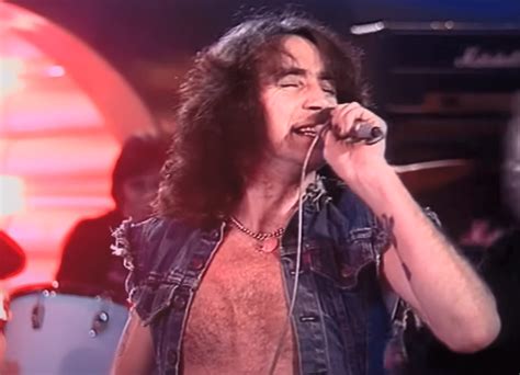 7 Rock Albums That Critics Hated But Fans Loved