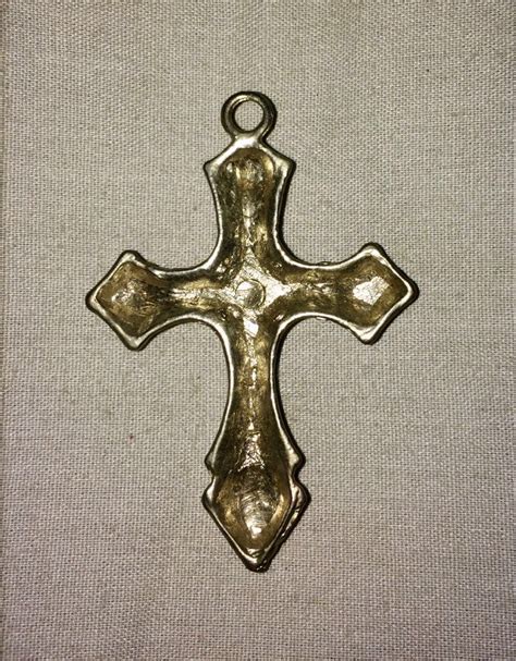 Different Crucifixes Types Left Individually Priced Hobbies Toys Memorabilia