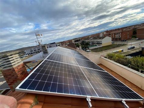 Instalación de placas solares en San Adrian Navarra SolarTRES60