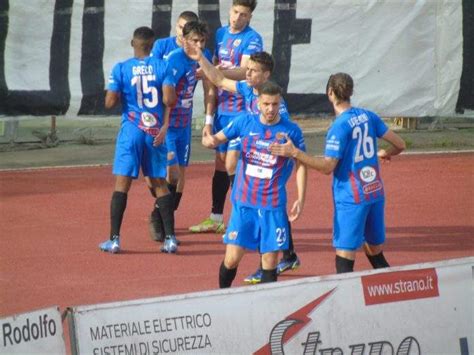 CATANIA VIRTUS FRANCAVILLA Vota Il Migliore Rossazzurro In Campo