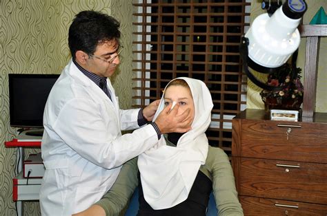 دکتر بهزاد غفاری فوق تخصص جراحی پلاستیک رزرو نوبت