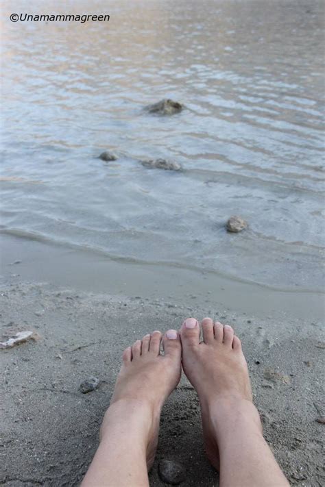 Gambe Gonfie In Gravidanza Rimedi Naturali Una Mamma Green