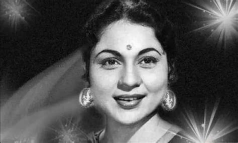 Nirupa Roy Bra Size And Body Measurements Actress Body And Bra Size