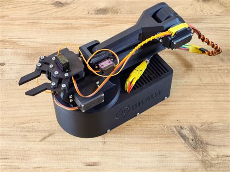 Bras Robotisé Avec Servo Et Arduino Par Emre Kalem Makerworld Téléchargez Des Modèles 3d Gratuits