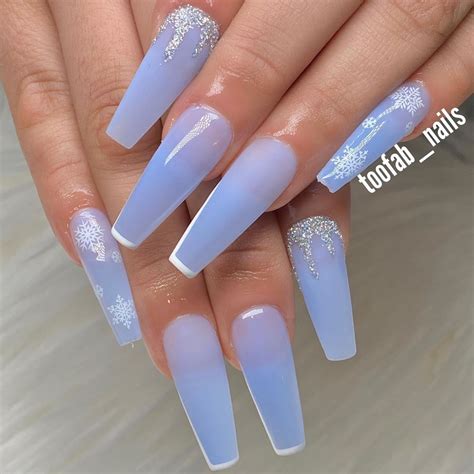 Snow Acrylic Nails