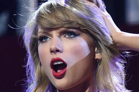 See The Worst Celebrity Wardrobe Malfunctions Photos