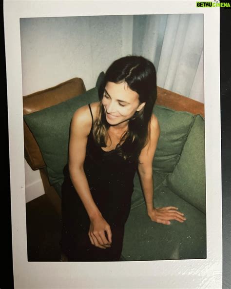 Aylin Tezel Wiki Biography Age Gallery Spouse And More