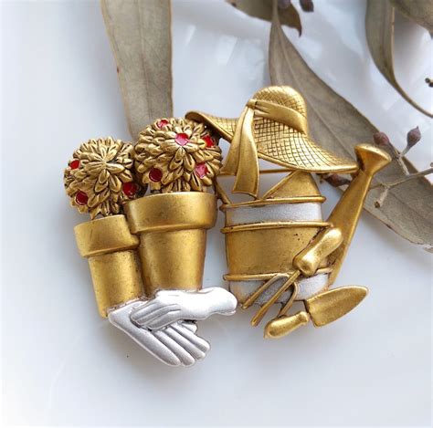 Vintage Jewelry 西洋古董飾品 Danecraft 園藝工具 別針 老時光角落｜徽章別針人氣榜 Pinkoi