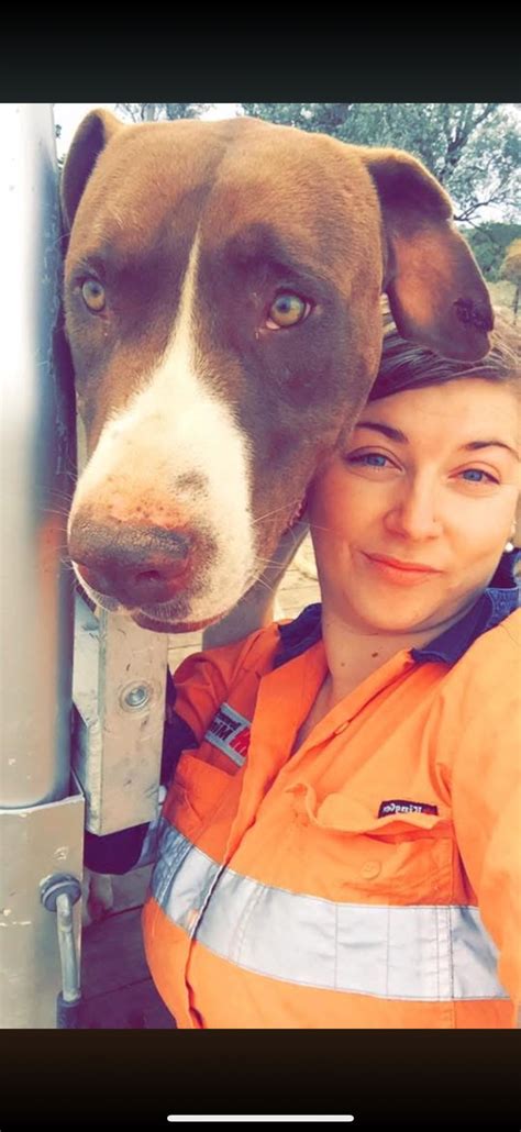 Danielle Kane Danielle Kane Added A New Photo