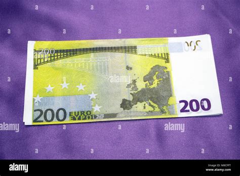 Banconota Da 200 Euro Immagini E Fotos Stock Alamy