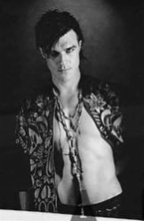 Finn Wittrock Bts Ahs Hotel Finn Wittrock Evan Peters Finn