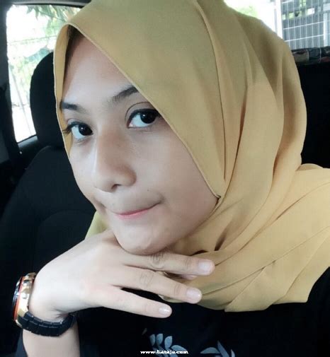Kumpulan Foto Wanita Muslimah Cantik Indonesia LIAT AJA