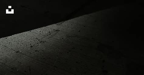 ダークウッドの表面の写真 Unsplashのテクスチャーの無料画像