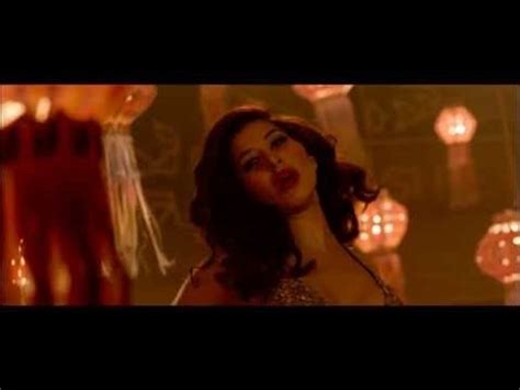 Sophie Chaudhary Hot In Shootout At Wadala