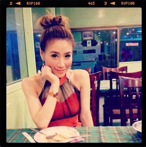 เอิร์น ณัชชา จิรวรรณ เตชะหรูวิจิตร คนร้องหญิงคนที่5ของrs