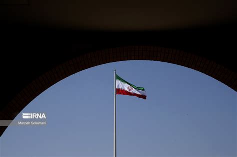 بزرگترین پرچم ایران در عباس آباد تهران به اهتزاز درآمد پایگاه اطلاع