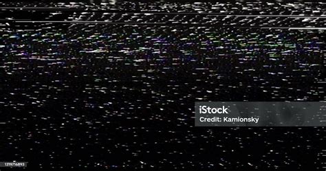 Vhs 화면 디지털 결함과 소음 비디오 테이프 추적 결함 모드 Bkack 및 백색 동적 잡음 동작 검은 배경 에 오래 된 영화