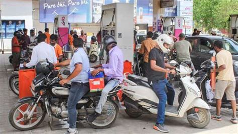 Petrol Diesel Prices Today Fuel Rates Remain Steady In Mumbai Delhi
