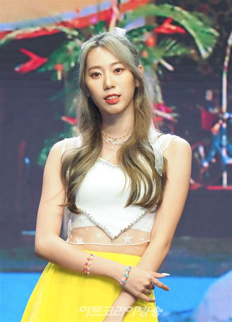 Ak포토 아일리원 엘바 청량한 비주얼
