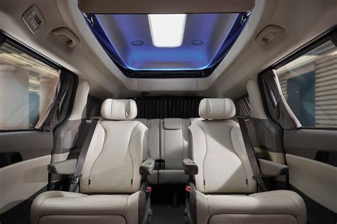 벤츠 보다 비싼 기아 신형 카니발 하이리무진 가격 결국 1억 원 돌파