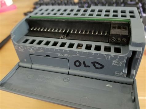 Siemens Simatic S7Simatic S7 1200 1214C 24V Control Processing Unit