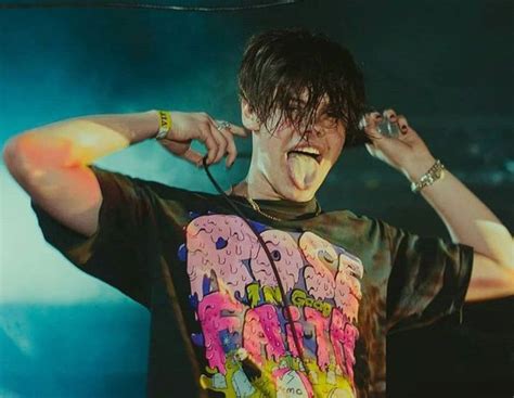 Pin By Cynthia On Yungblud Dominic Harrison Singer Cute Guys