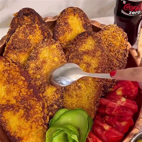 طرز تهیه کوکو سیب زمینی سوخاری با مرغ و فیلم