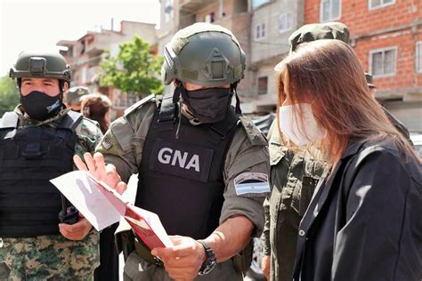 Uso de la fuerza policial obligarán a todos los efectivos a reentrenarse Empresa de Seguridad SIE