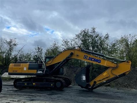 Купить б у XCMG XE в Челябинске золотистый гусеничный экскаватор 2022